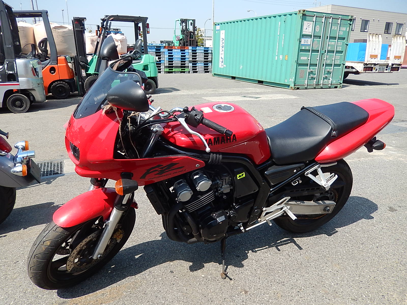 Продажа YAMAHA FZ400 (ЯМАХА МОТОЦИКЛ) по низким ценам в АВТОБЭСТ-МОТО