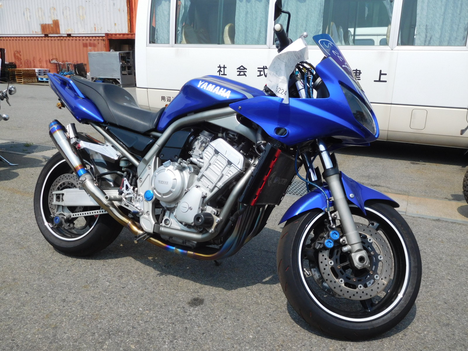 Продажа YAMAHA FZS1000 (ЯМАХА МОТОЦИКЛ) по низким ценам в АВТОБЭСТ-МОТО